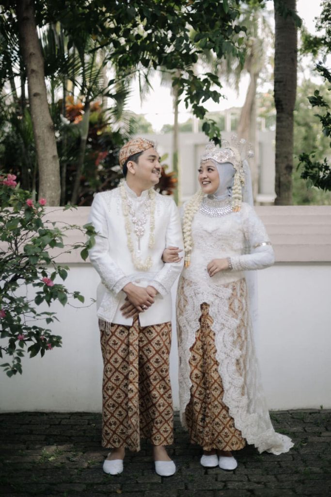 Adat Sunda – Bantu Group Indonesia